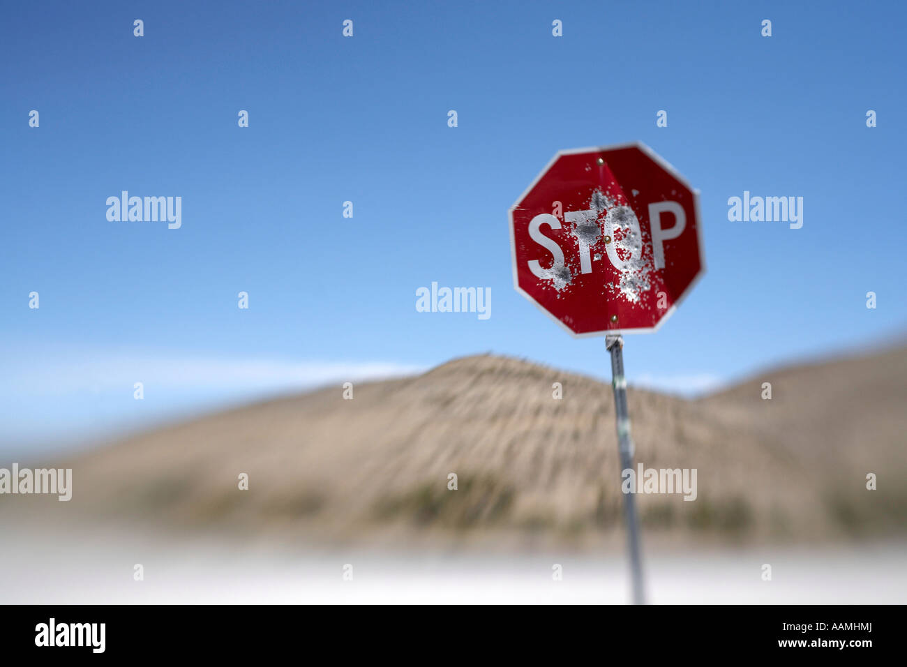 Stop sign usa target hi-res stock photography and images - Alamy