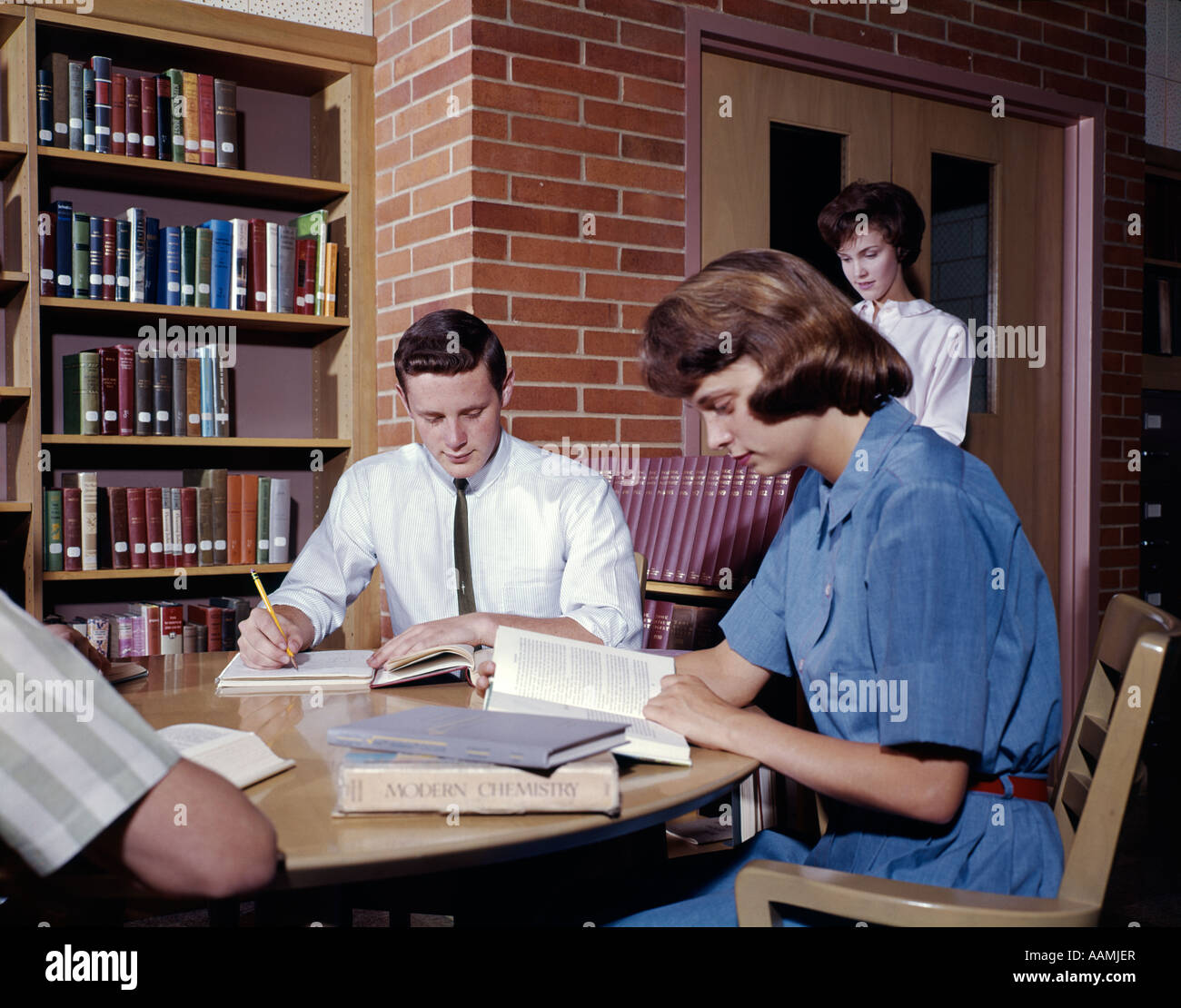 College and 1960s hi-res stock photography and images - Alamy