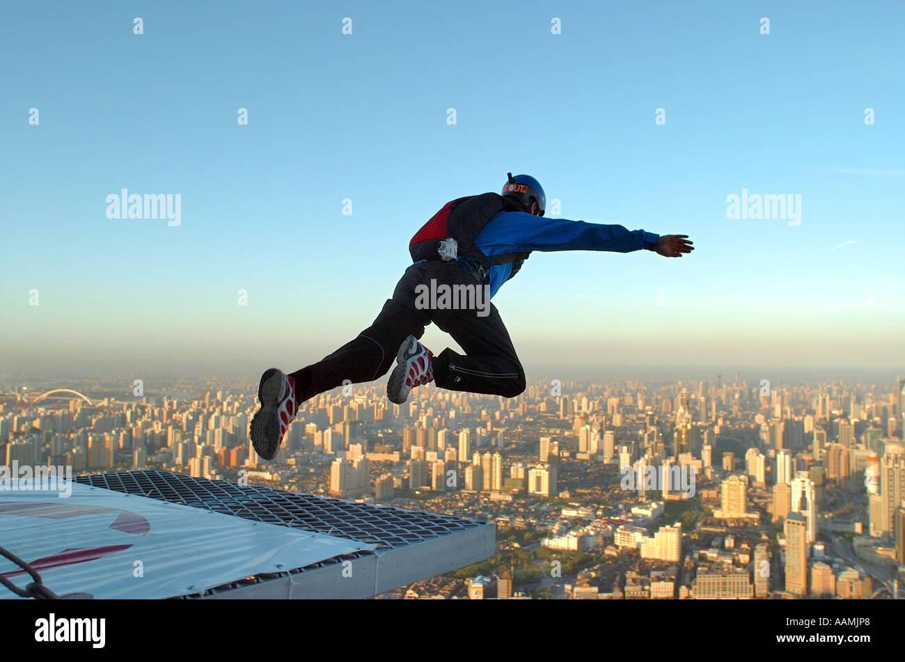 Base jumper jin mao tower extreme sport hi-res stock photography and ...
