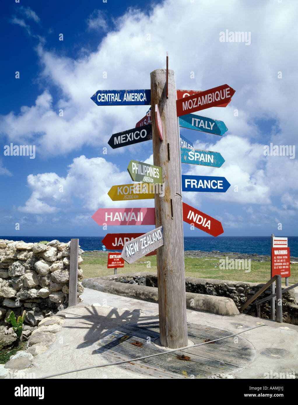 Lucy sign hi-res stock photography and images - Alamy