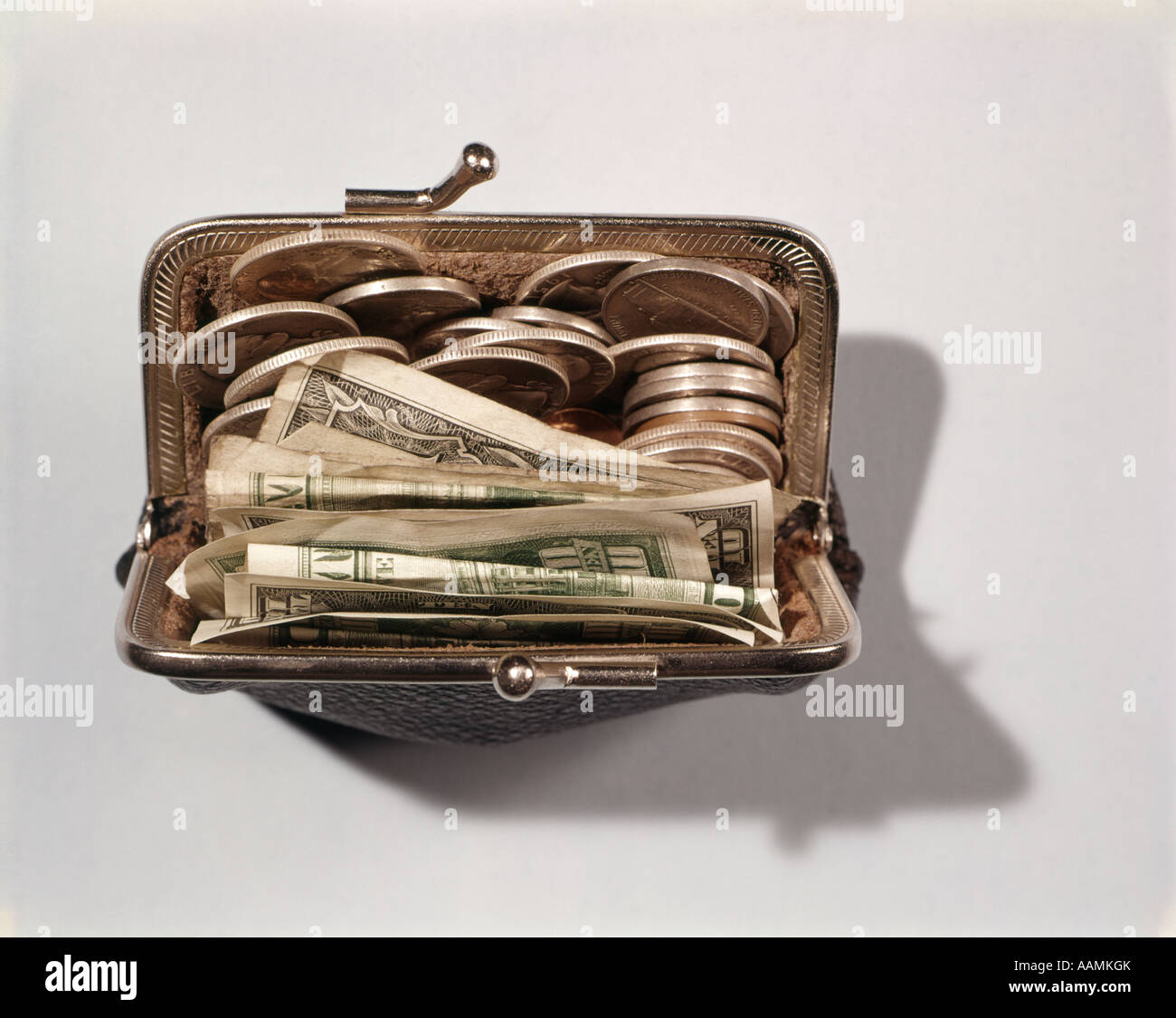 RTETRO CHANGE PURSE MONEY CHANGE CURRENCY CASH COINS WALLET Stock Photo ...