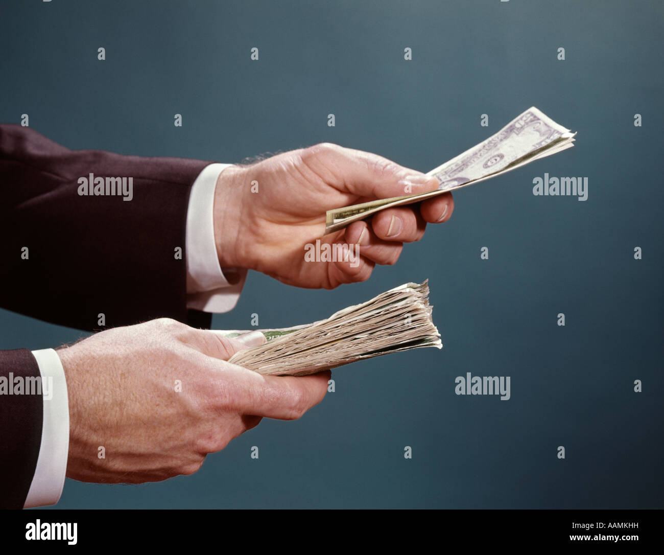 Counting money vintage hi-res stock photography and images - Alamy