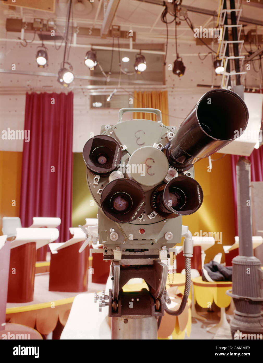 Vintage television camera hi-res stock photography and images - Alamy