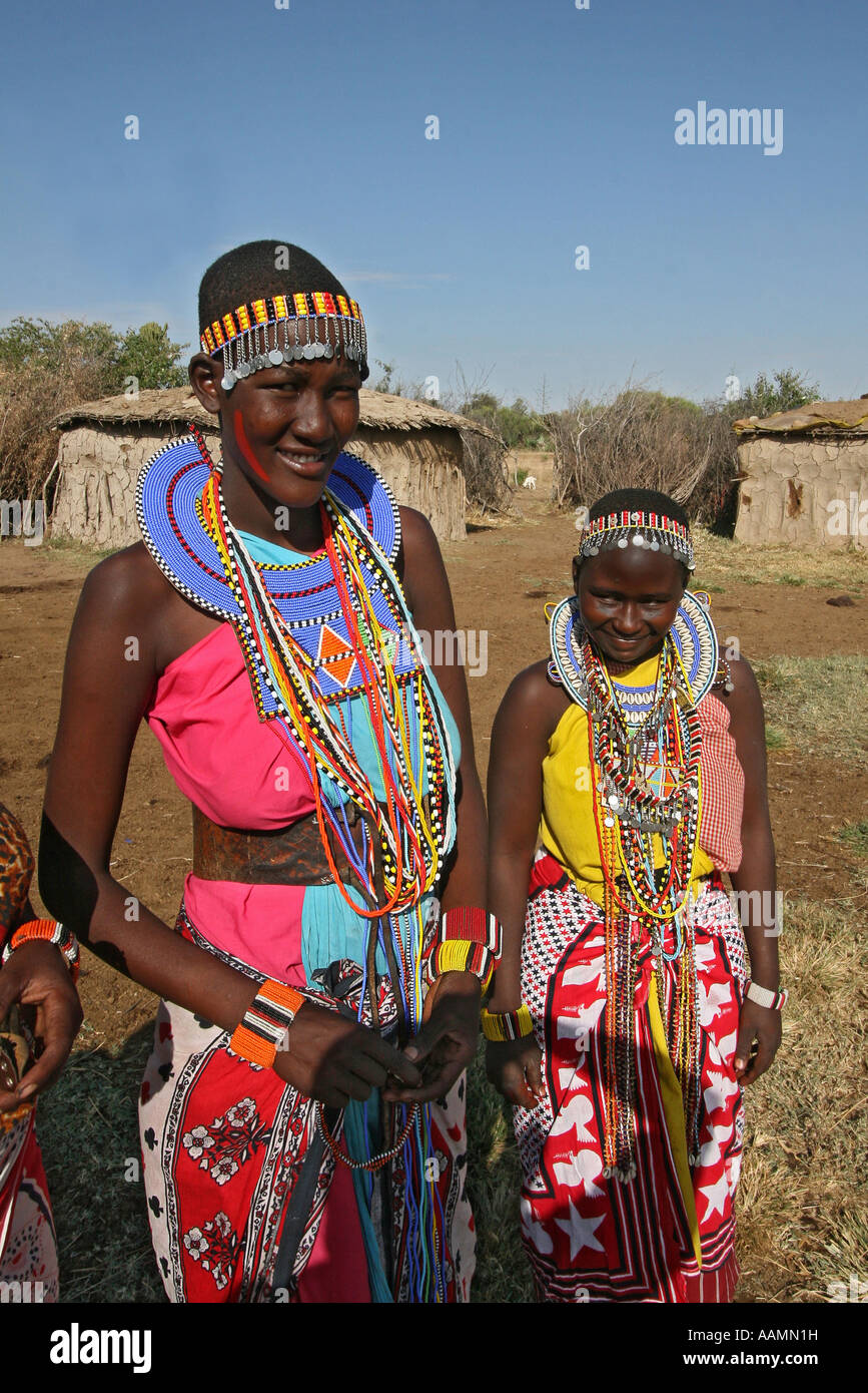 Maasai beaded necklace hi-res stock photography and images - Alamy