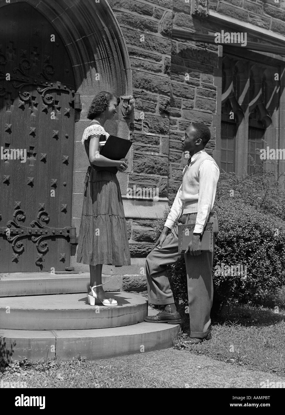 African american woman 1950s hi-res stock photography and images - Alamy