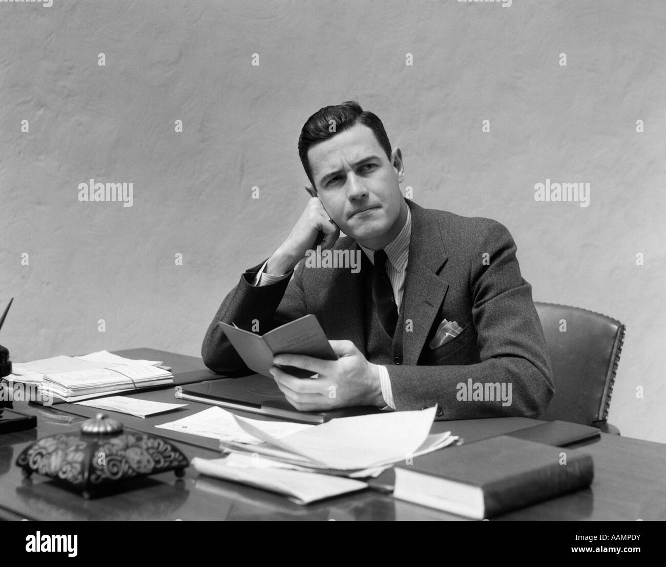1930s retro man office desk hi-res stock photography and images - Alamy