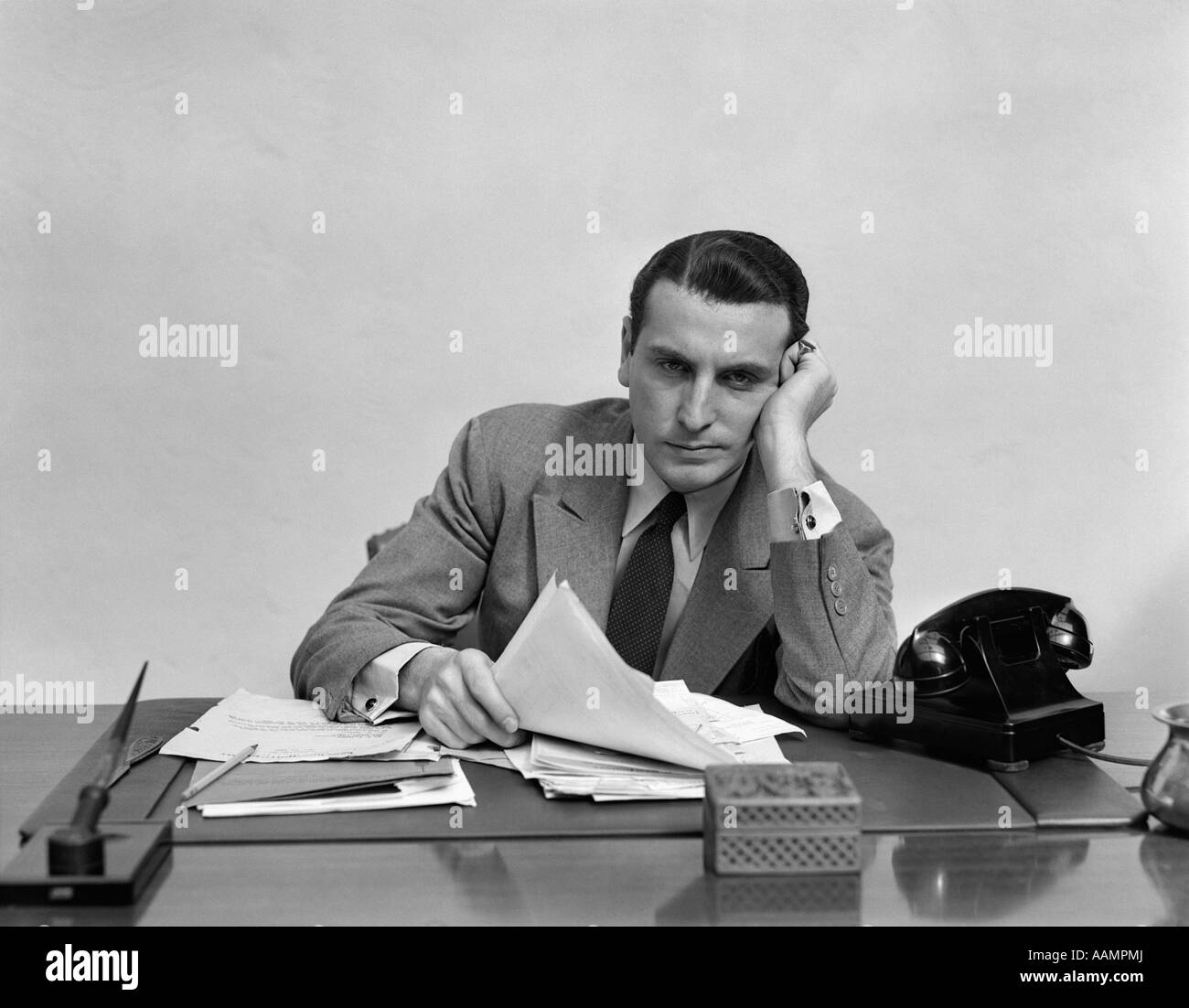 1940s interior business office hi-res stock photography and images - Alamy