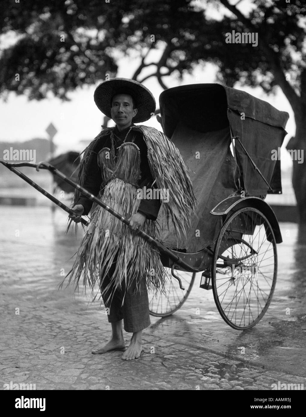 1930s RICKSHAW RIKSHA JINRIKSHA COOLIE IN RAIN COAT MADE OF GRASS STRAW ...