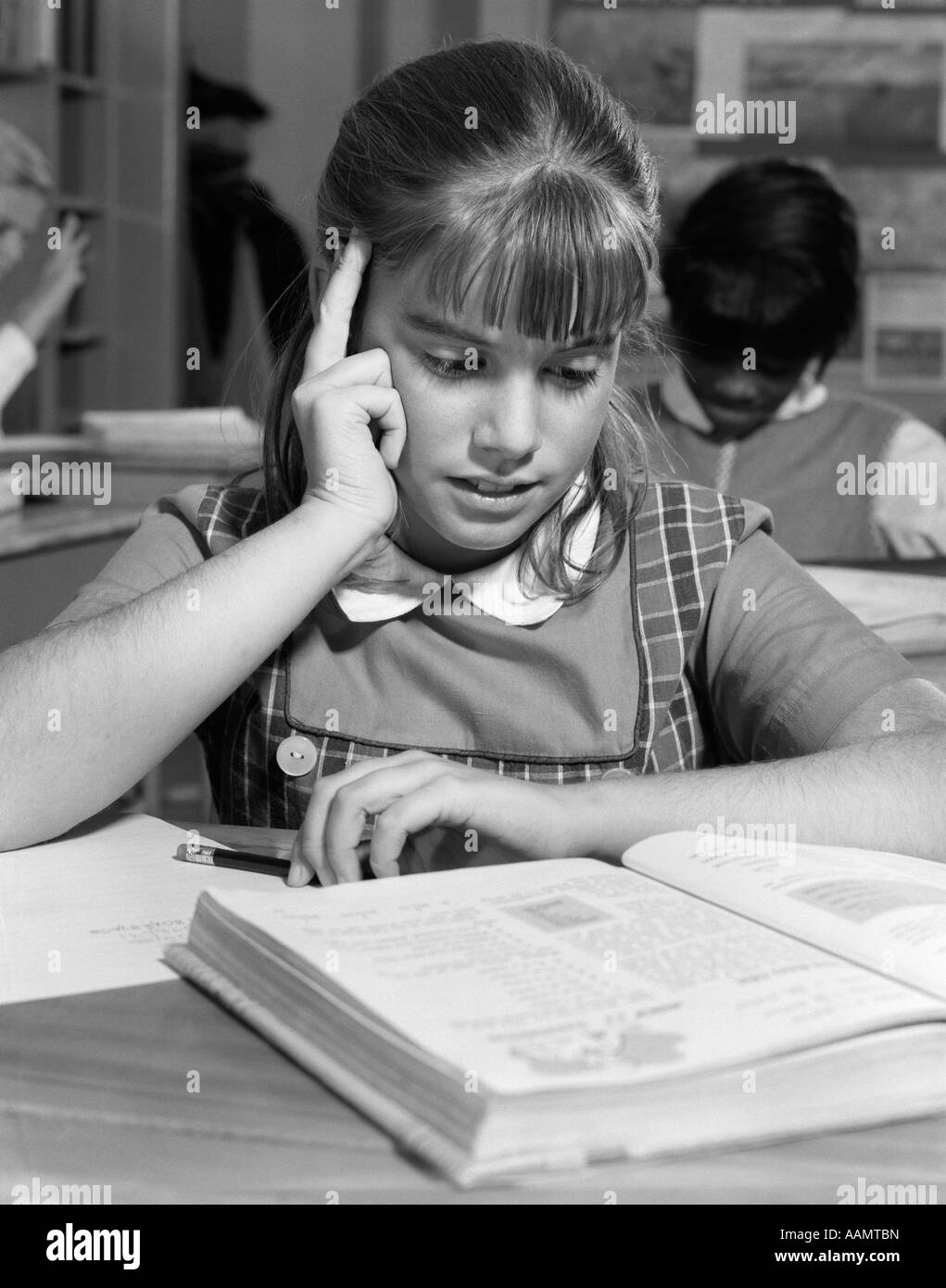 Child book reading Black and White Stock Photos & Images - Alamy