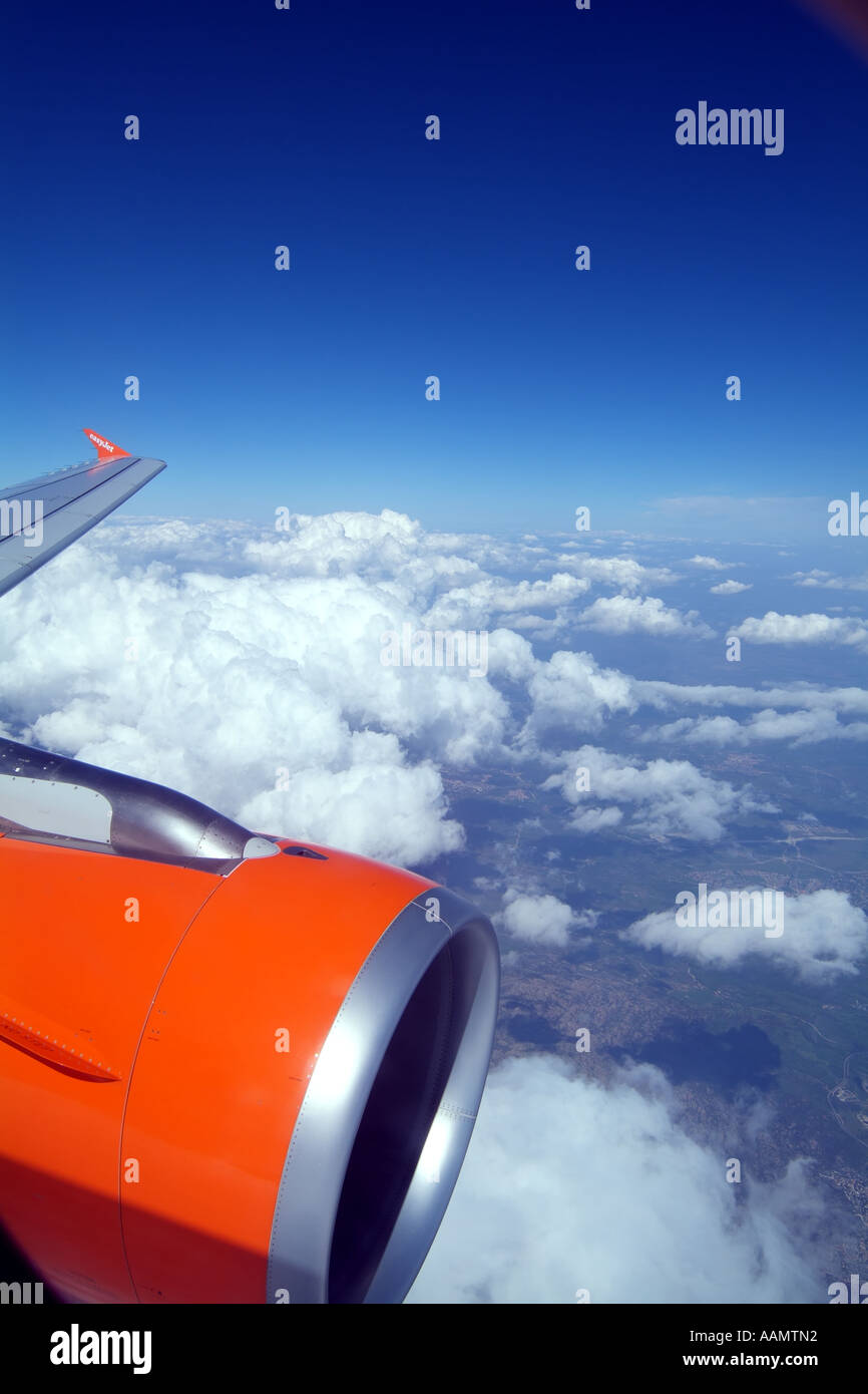 View from an Easyjet 737 Boeing twin engine jet aircraft over the ...