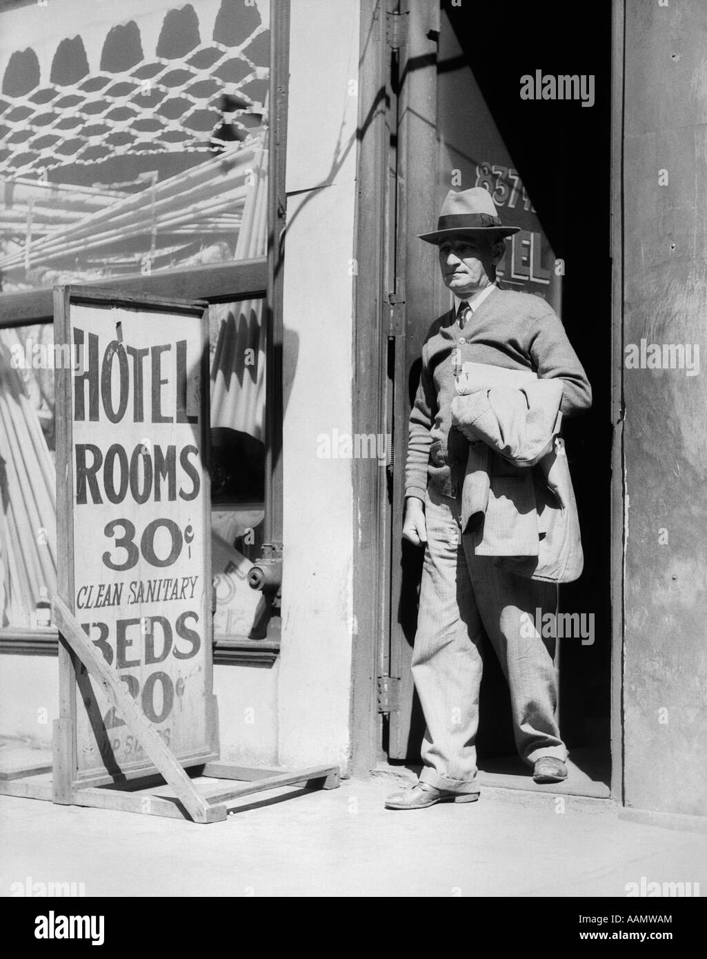 Man walking out bedroom hi-res stock photography and images - Alamy