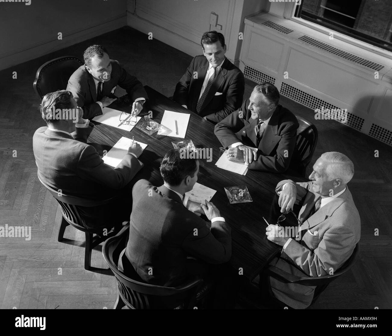 Boardroom meeting all men retro hi-res stock photography and images - Alamy