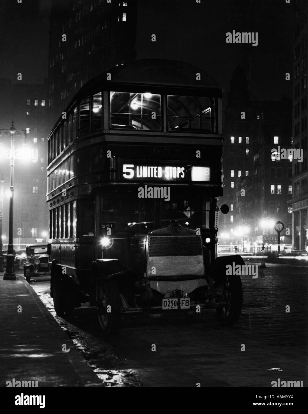 1930s DOUBLE-DECKER 5TH AVENUE BUS AT NIGHT NEAR FLATIRON BUILDING NEW ...
