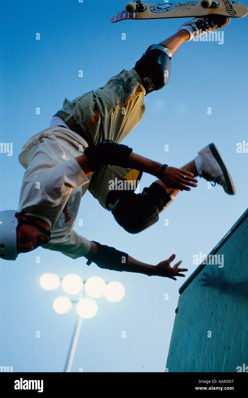 Skate boarding boarders boarder board hi-res stock photography and ...