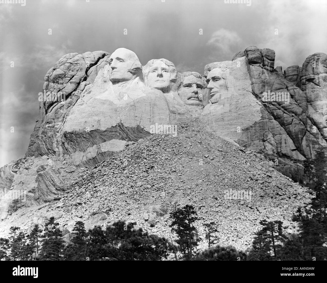 Vintage mount rushmore hi-res stock photography and images - Alamy