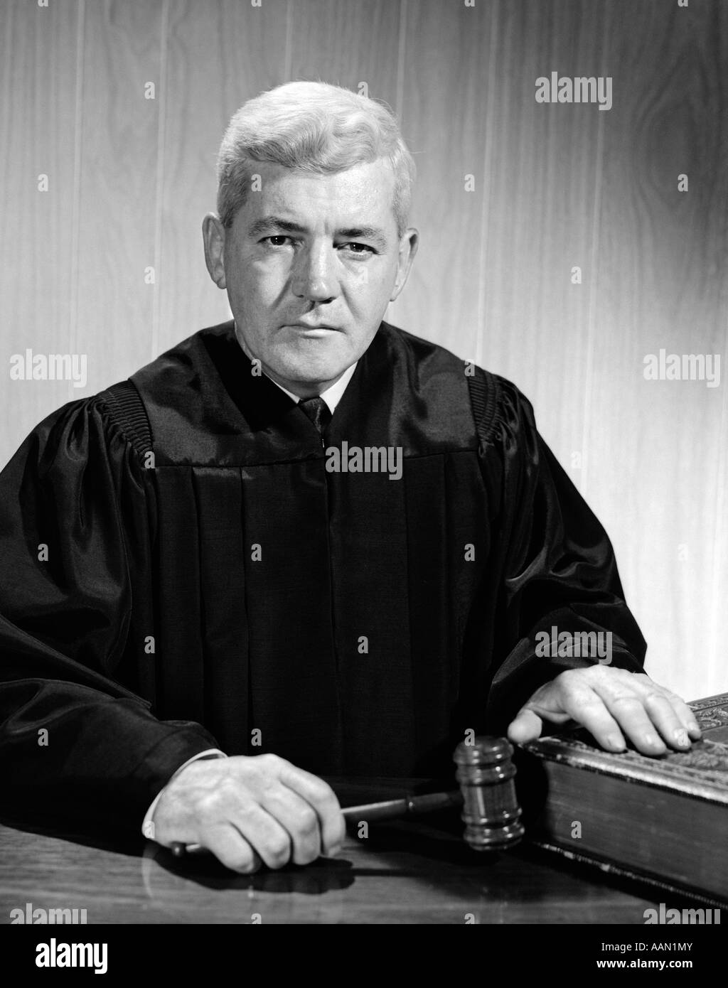 Seated hand hi-res stock photography and images - Alamy