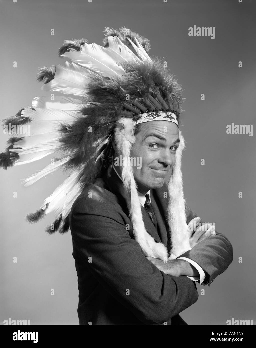 Portrait man wearing feathered hi-res stock photography and images - Alamy