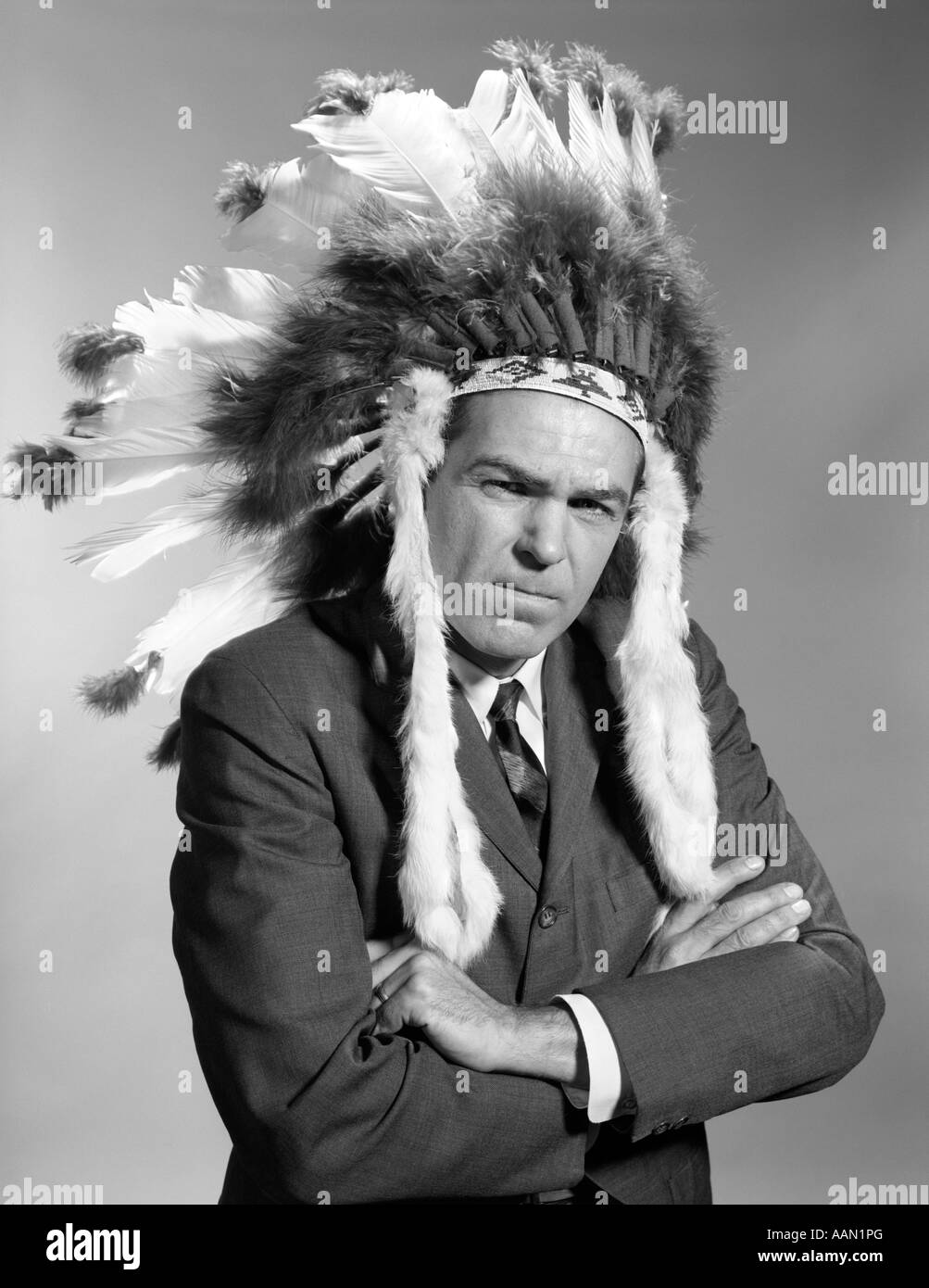 Portrait man wearing feathered hi-res stock photography and images - Alamy