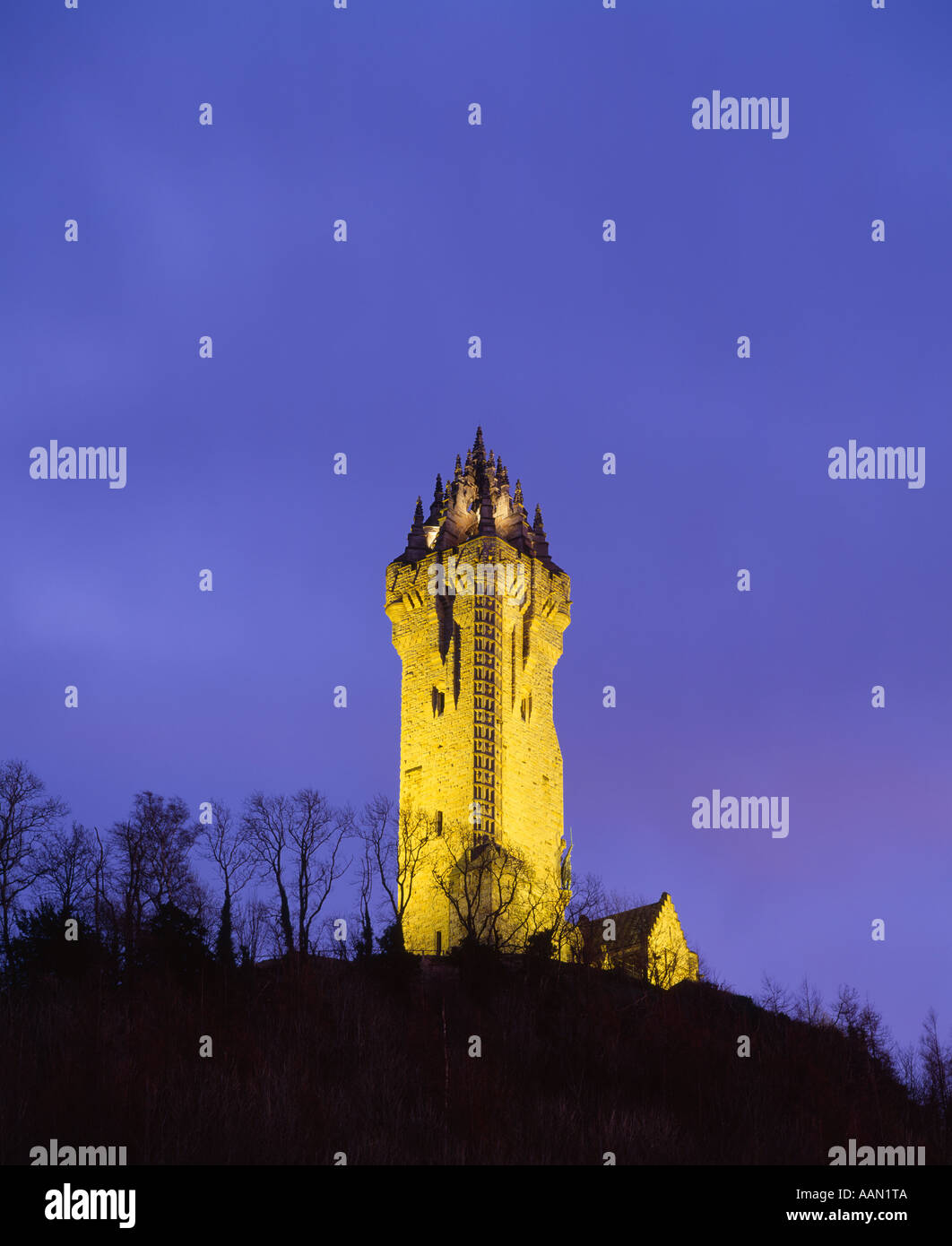 The National Wallace Monument on Abbey Craig, Stirling City, Scotland ...