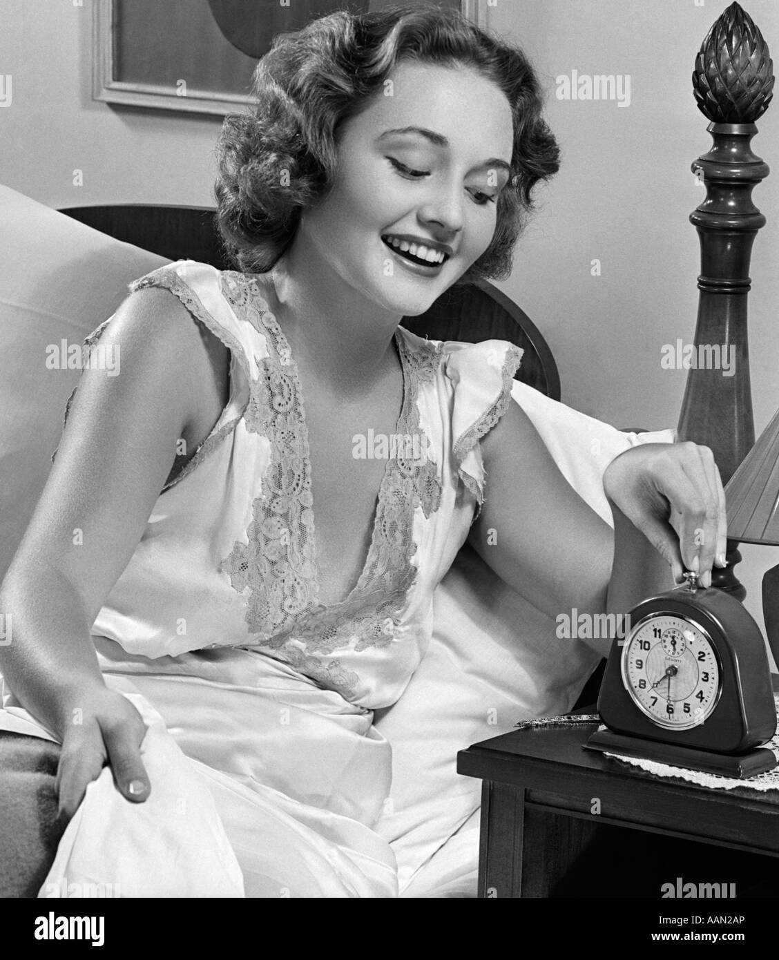 1950s female bedroom hi-res stock photography and images - Alamy