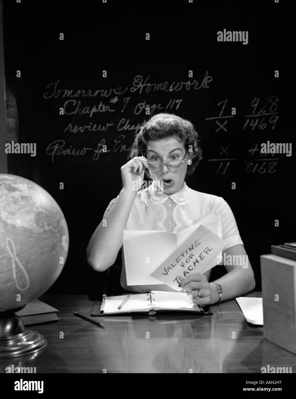 1950s classroom teacher High Resolution Stock Photography and Images ...