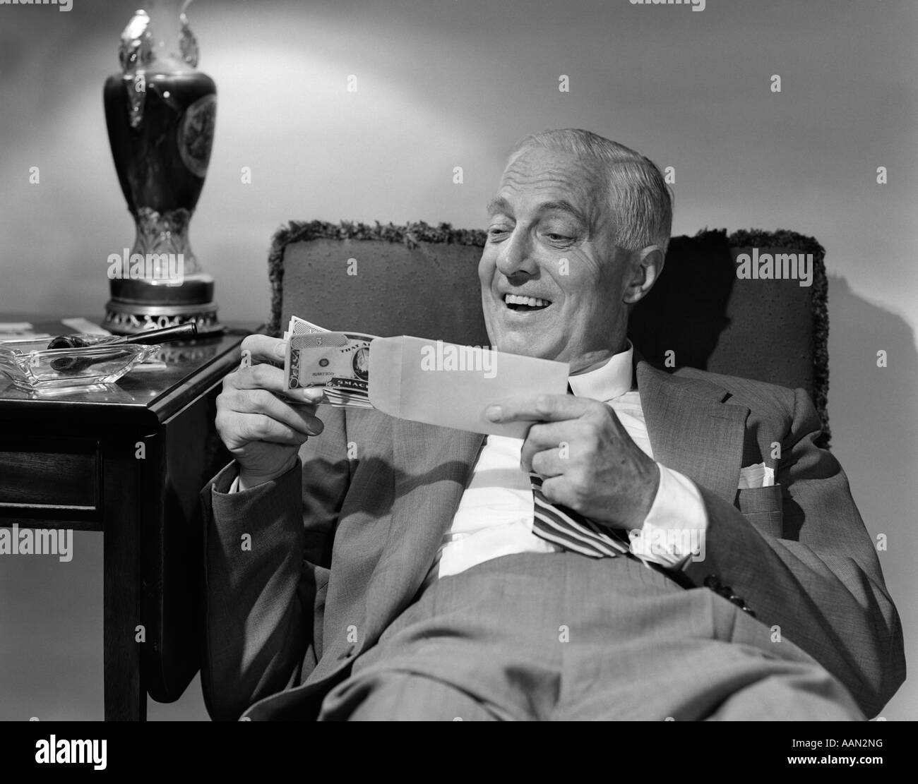 1950s old money black and white hi-res stock photography and images - Alamy