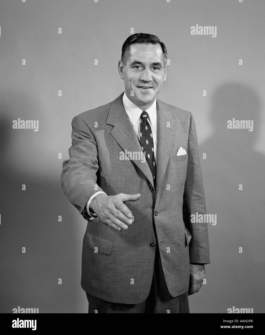 Man wearing suit 1950's hi-res stock photography and images - Alamy