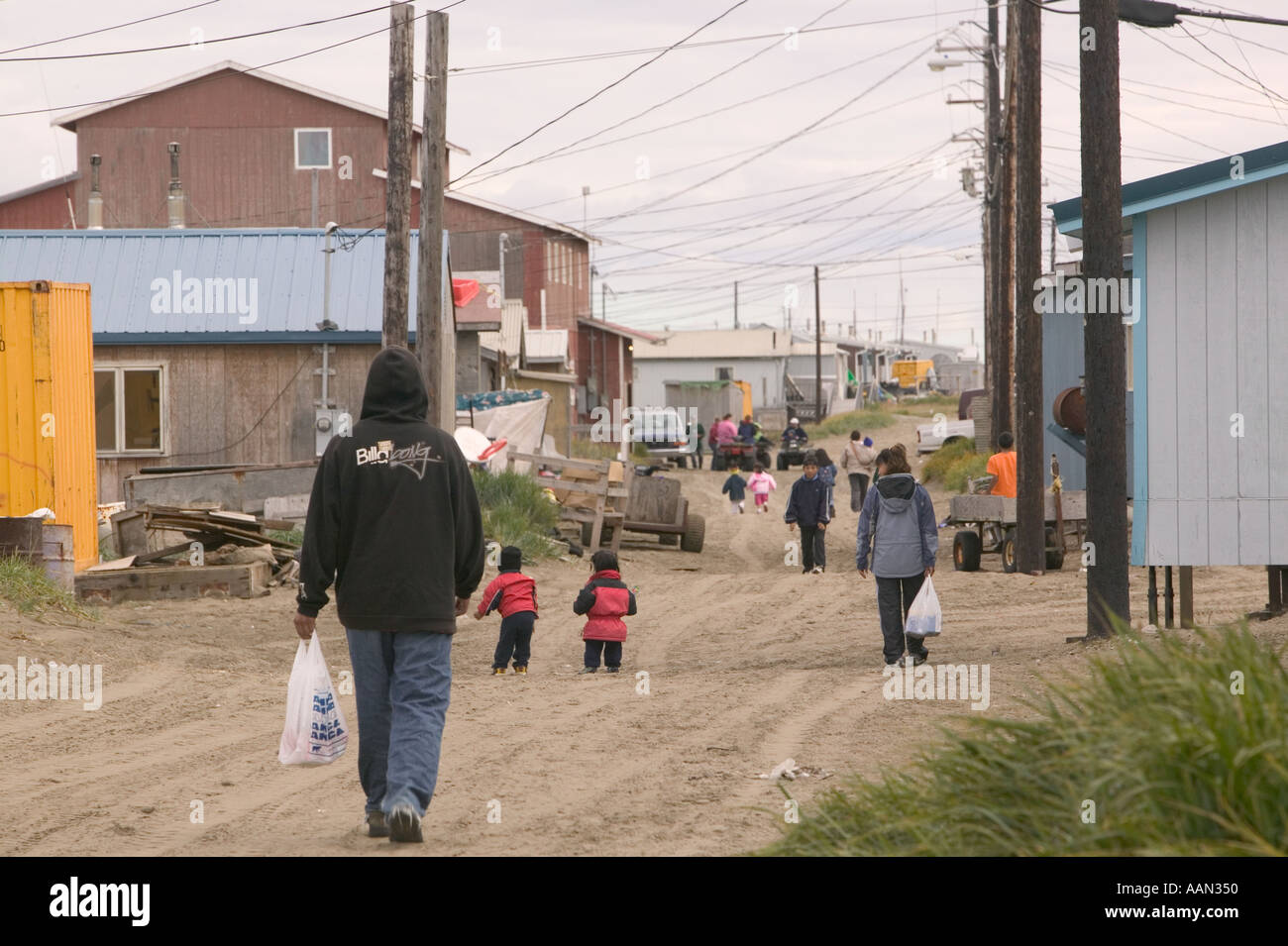 Inuit village hi-res stock photography and images - Alamy