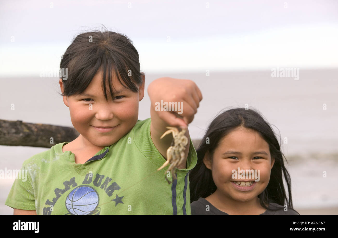 Inuit child alaska hi-res stock photography and images - Alamy