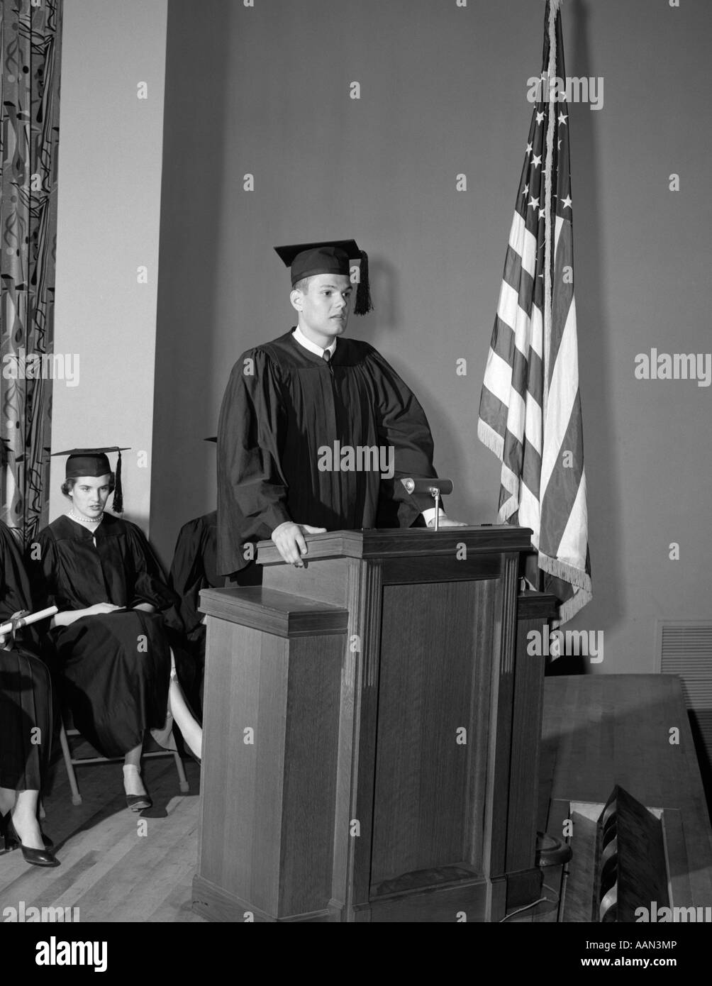 Diplomas podium hi-res stock photography and images - Alamy