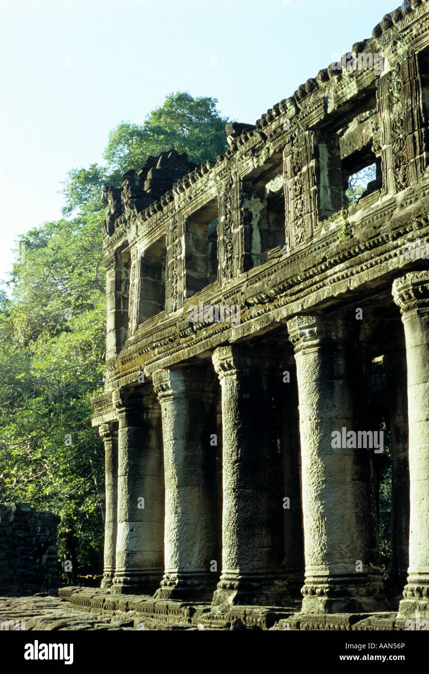 Two storey pavilion hi-res stock photography and images - Alamy