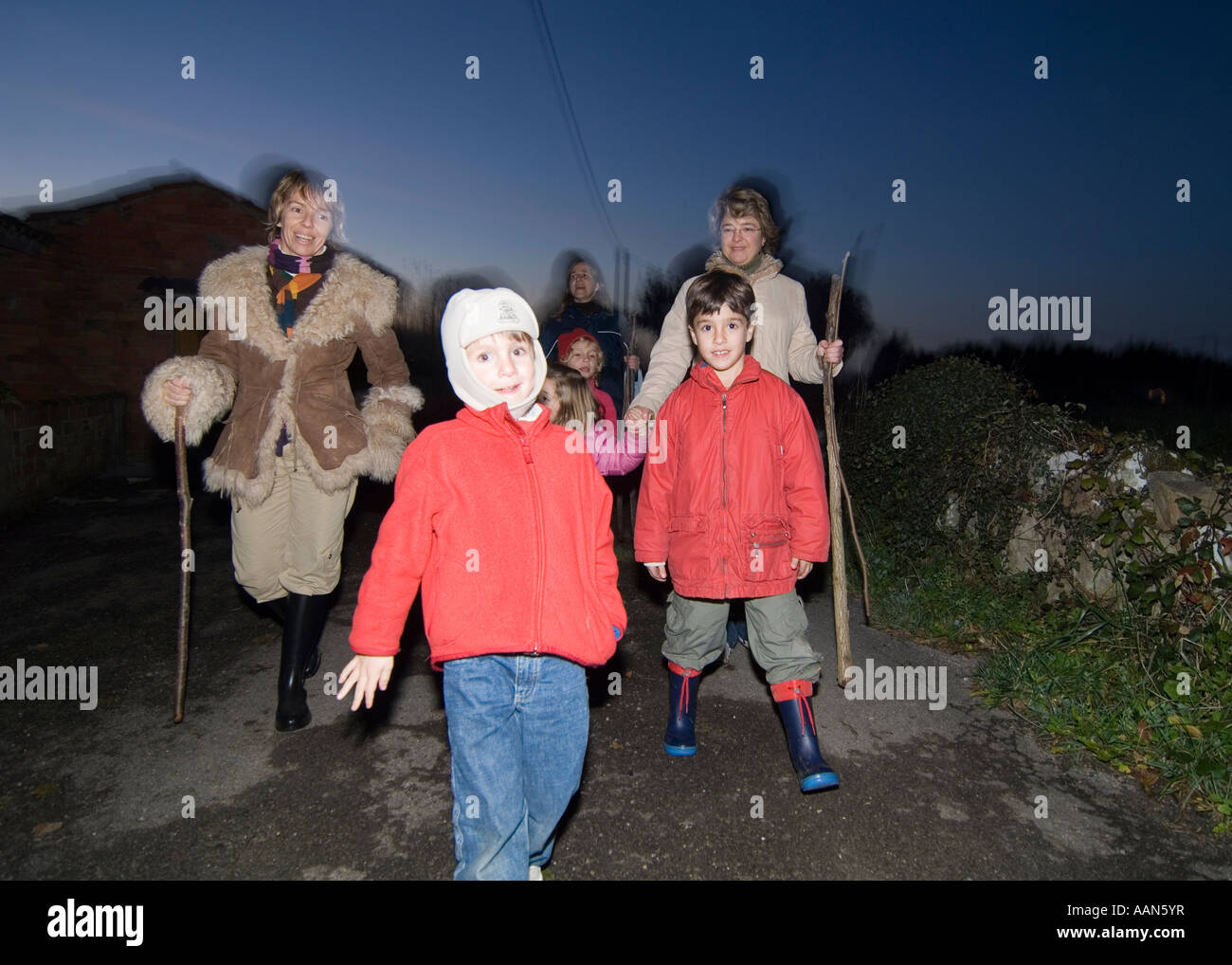 family out for a walk Stock Photo - Alamy