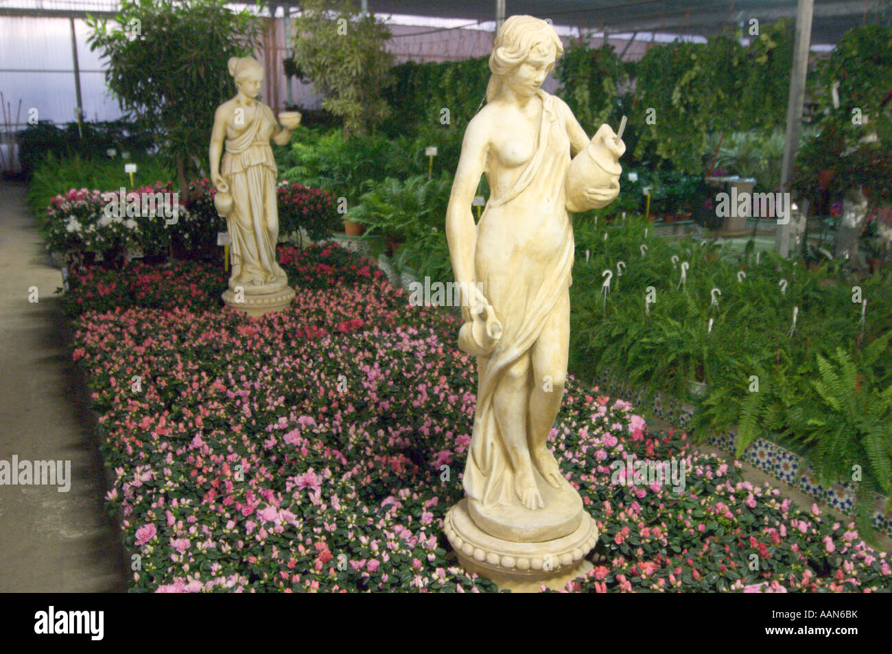 Perfect statue hi-res stock photography and images - Alamy