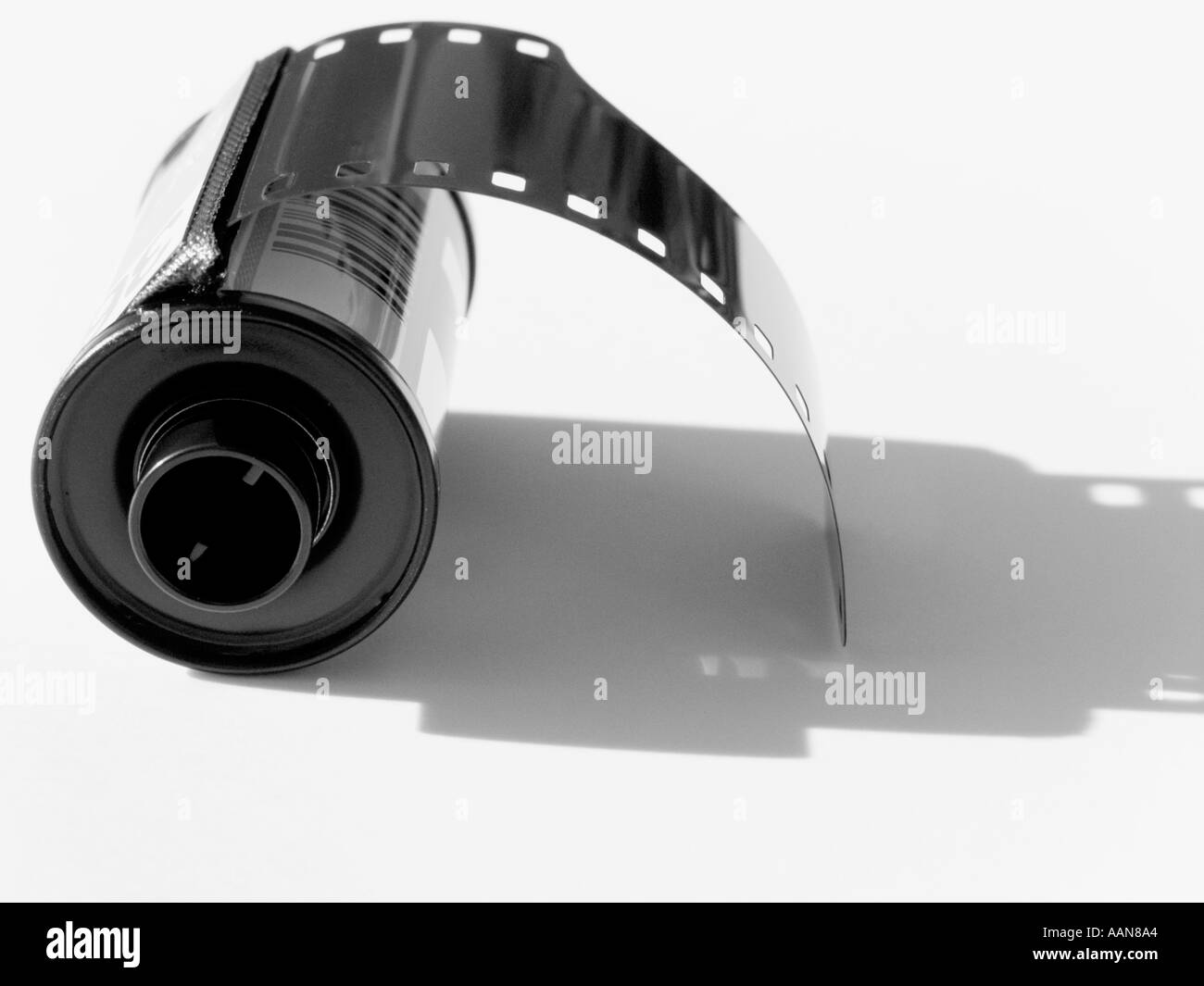 Film roll into a camera hi-res stock photography and images - Alamy