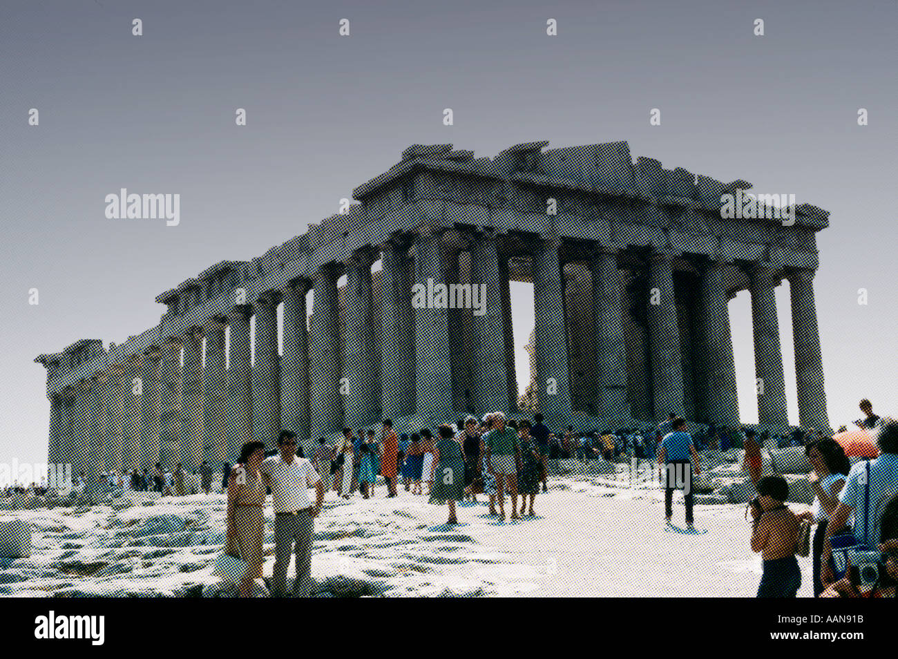 Crowds tourists parthenon athens hi-res stock photography and images ...