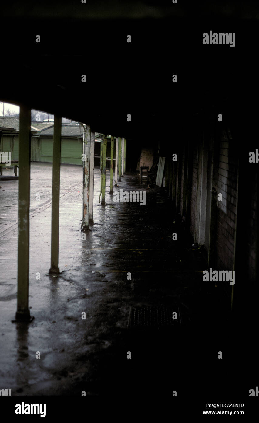 Depressing city hi-res stock photography and images - Alamy