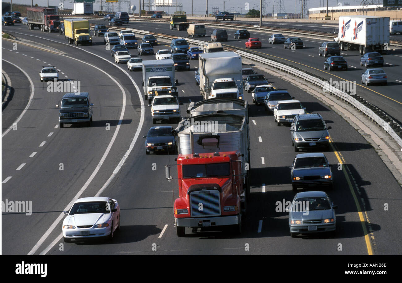 Toronto highway traffic Stock Photo - Alamy