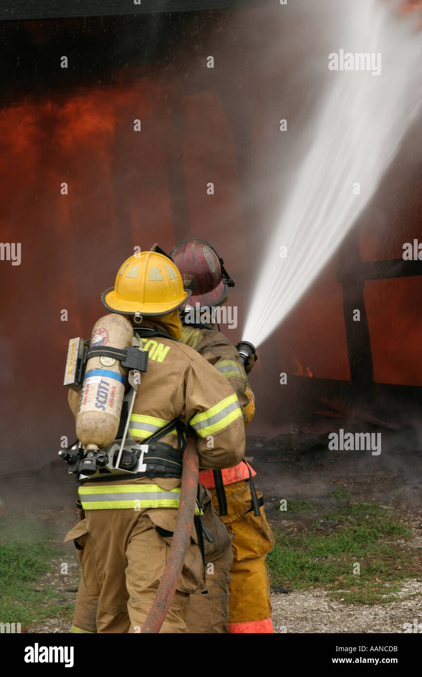 Structural heat protection hi-res stock photography and images - Alamy