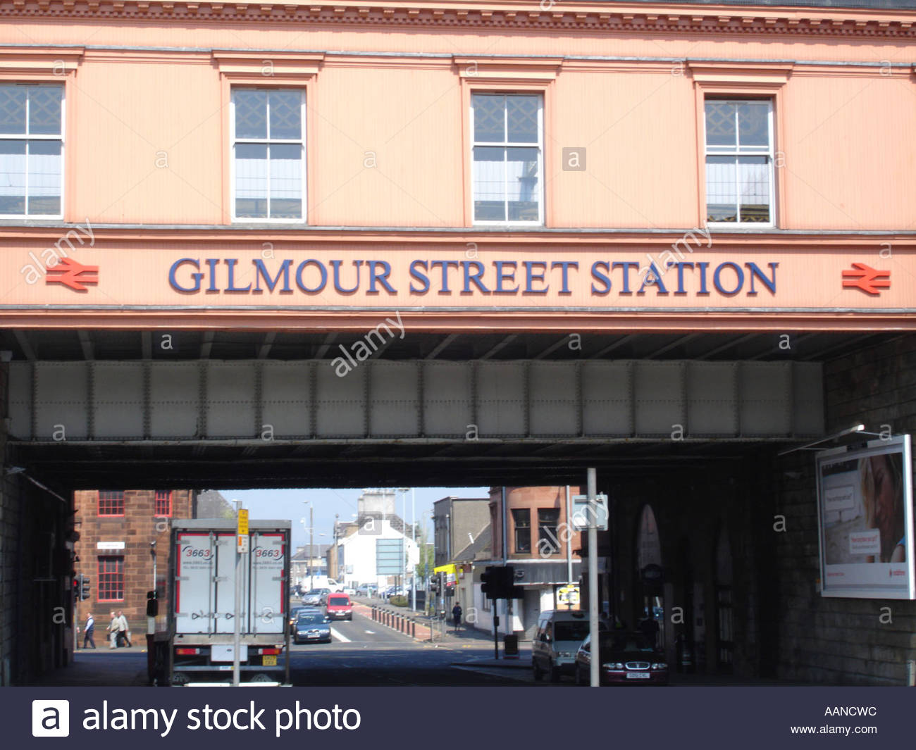 Gilmour street railway station sign hi-res stock photography and images ...