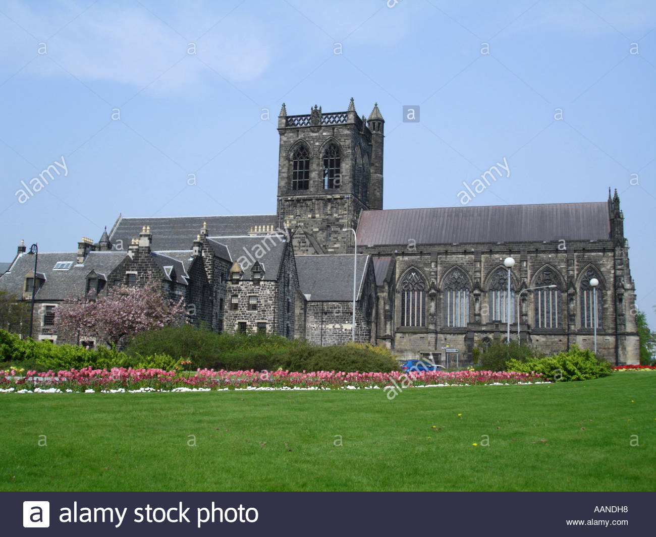 Paisley abbey hi-res stock photography and images - Alamy