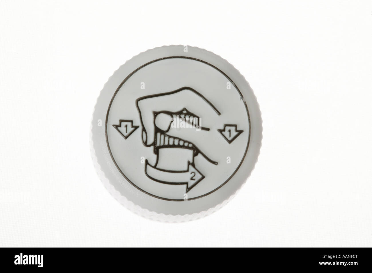 Pill bottle cap Stock Photo - Alamy