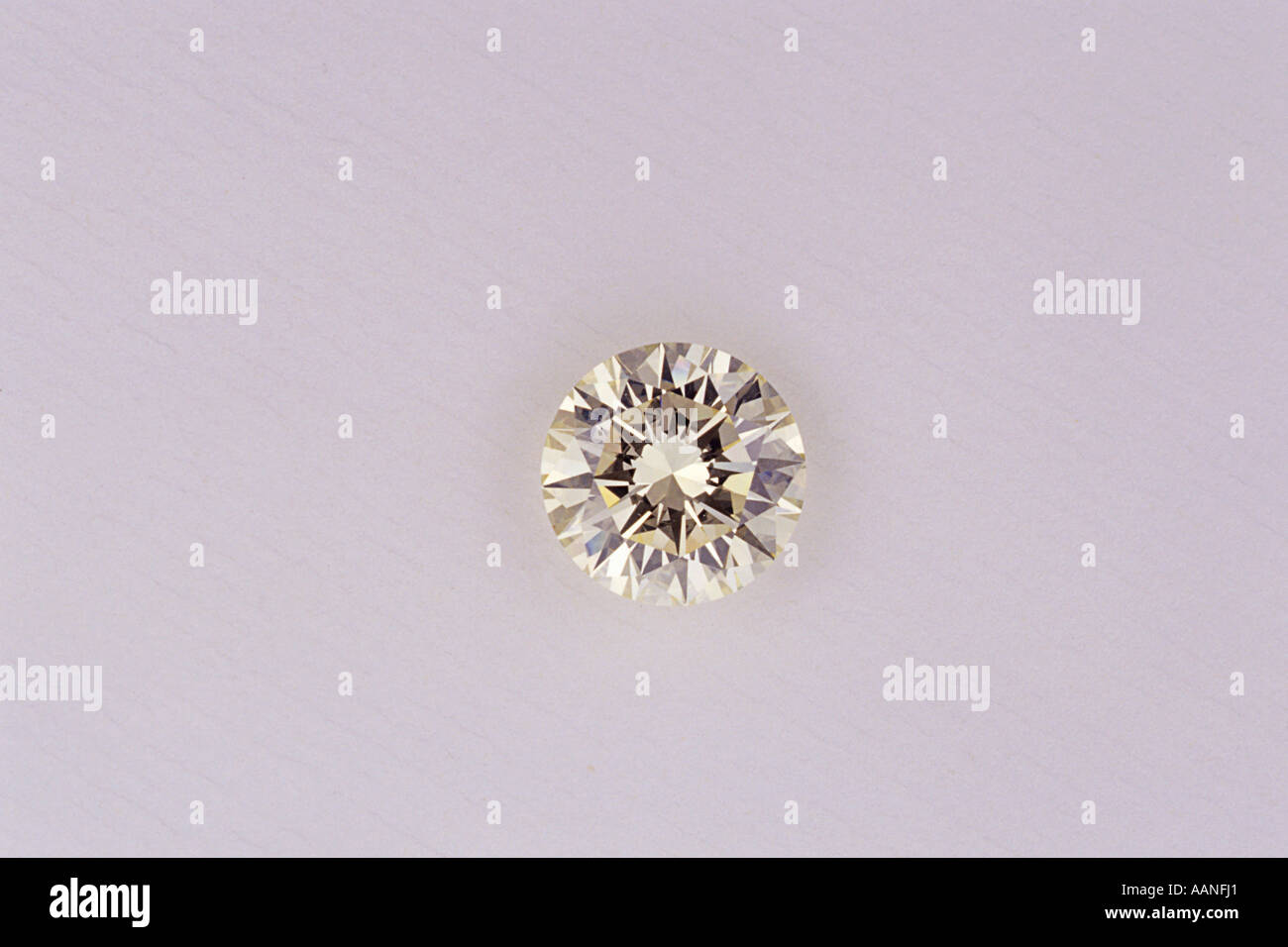 Round diamond top hi-res stock photography and images - Alamy
