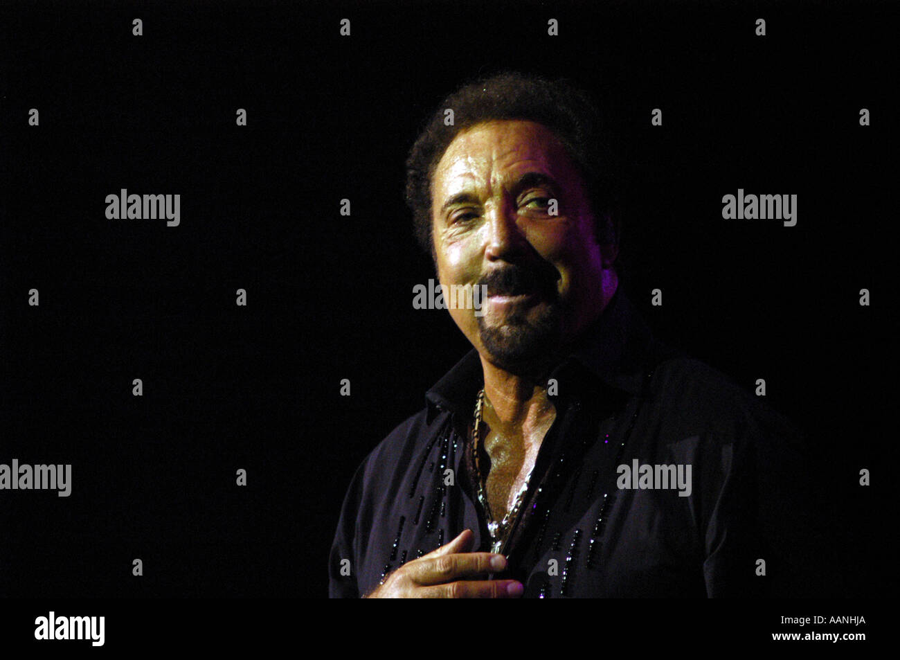 TOM JONES WELSH SINGER Stock Photo - Alamy