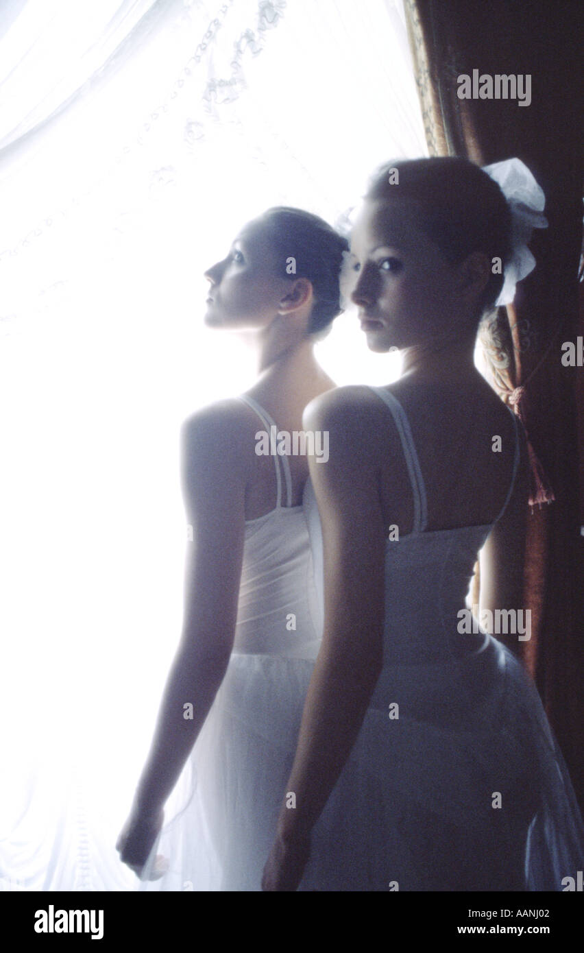 Profiles of ballet dancers Stock Photo - Alamy