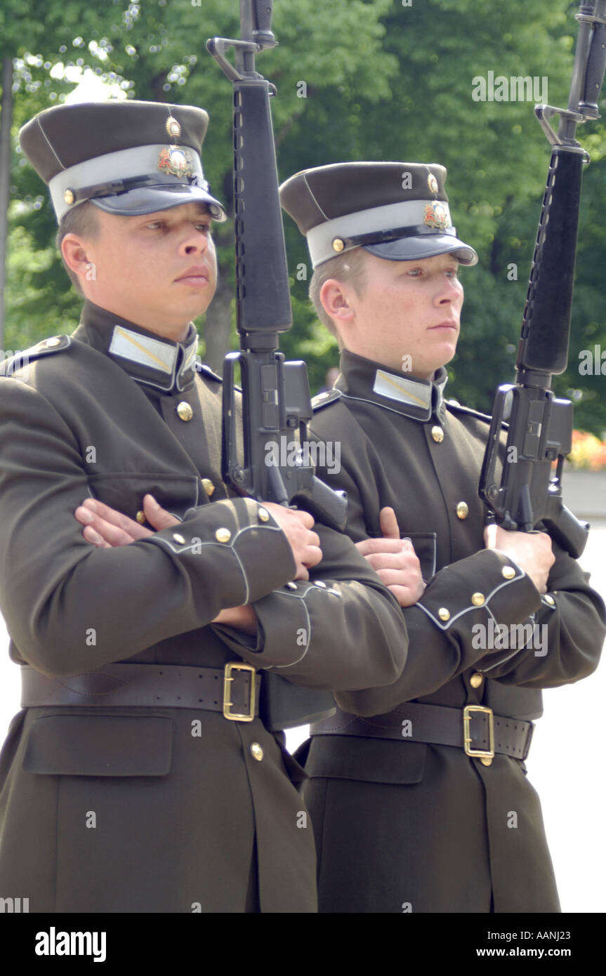 Latvian soldiers marching guarding the Monument of Independence in Riga Stock Photo - Alamy