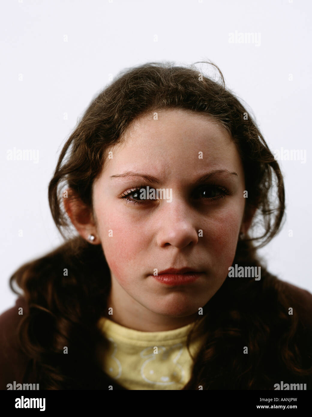 Portrait of crying girl Stock Photo - Alamy