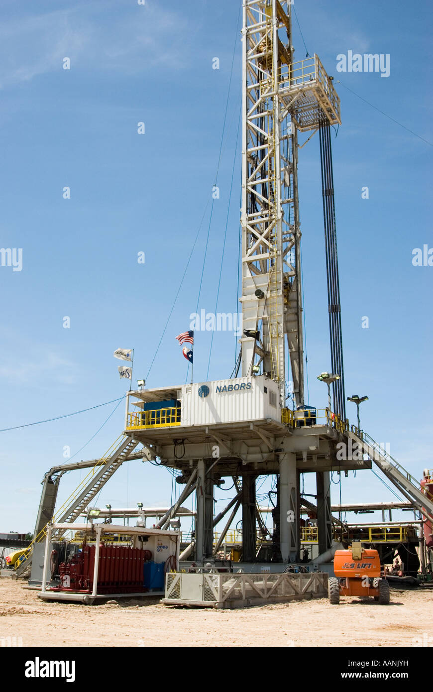 details of an oil derrick working in a Texas oil field Stock Photo - Alamy
