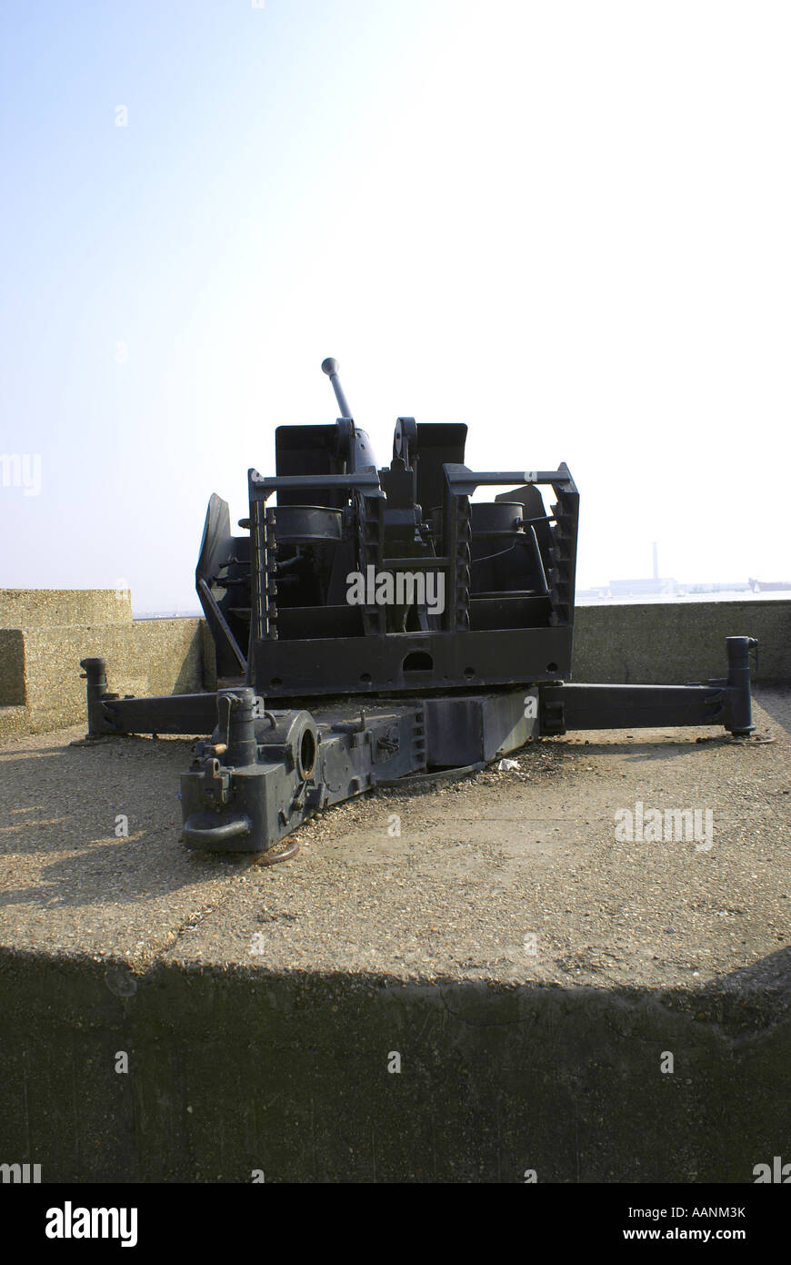 40mm boffers gun hi-res stock photography and images - Alamy