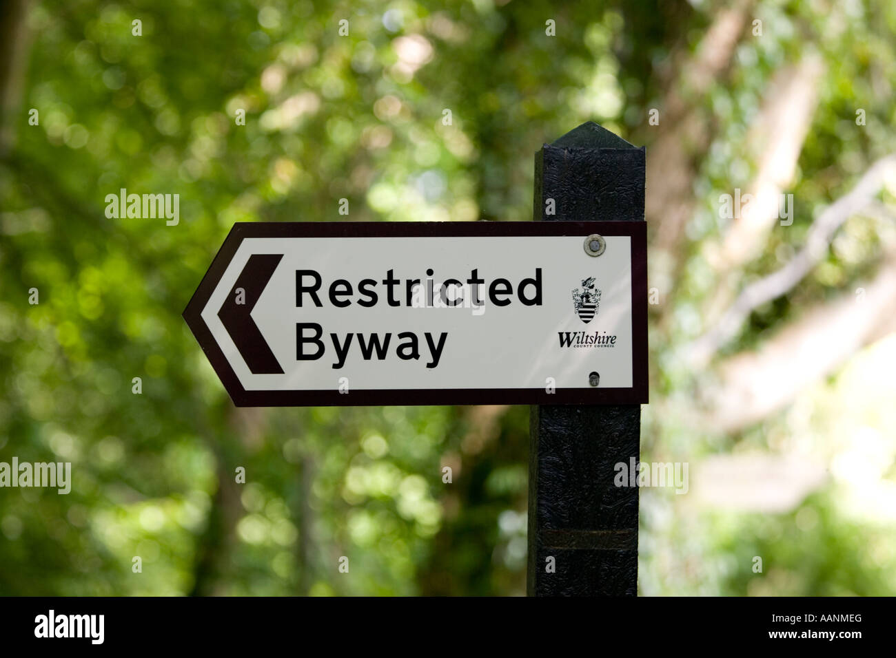 Restricted Byway Sign Stock Photos & Restricted Byway Sign Stock Images ...