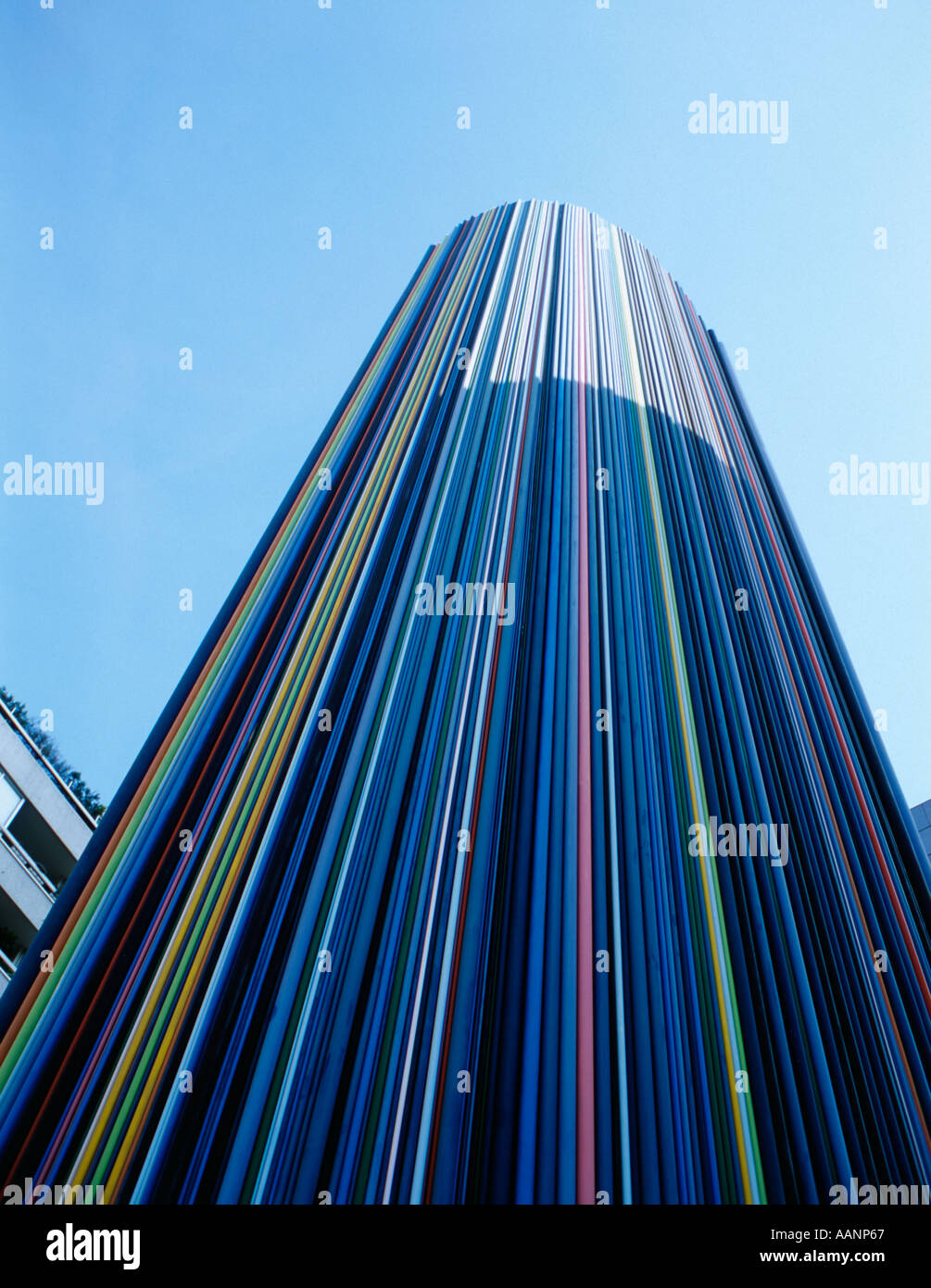 "Le Moretti", a fresco by Raymond Moretti (1990), Esplanade, La Défense ...